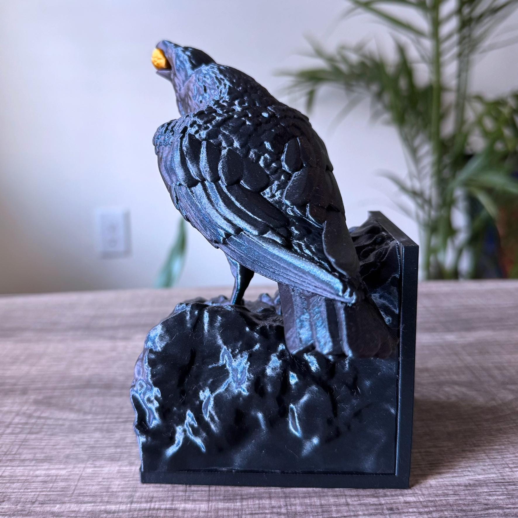 Raven Bookend - Unique Black Dark Academia Crow Bookend - Novelty ...