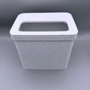 Desk Trash Can - Mini Office Desk or Countertop Trash Bin for Small ...