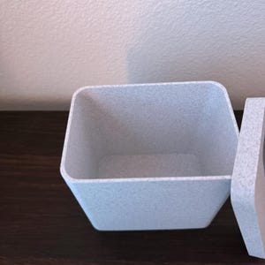 Desk Trash Can - Mini Office Desk or Countertop Trash Bin for Small ...