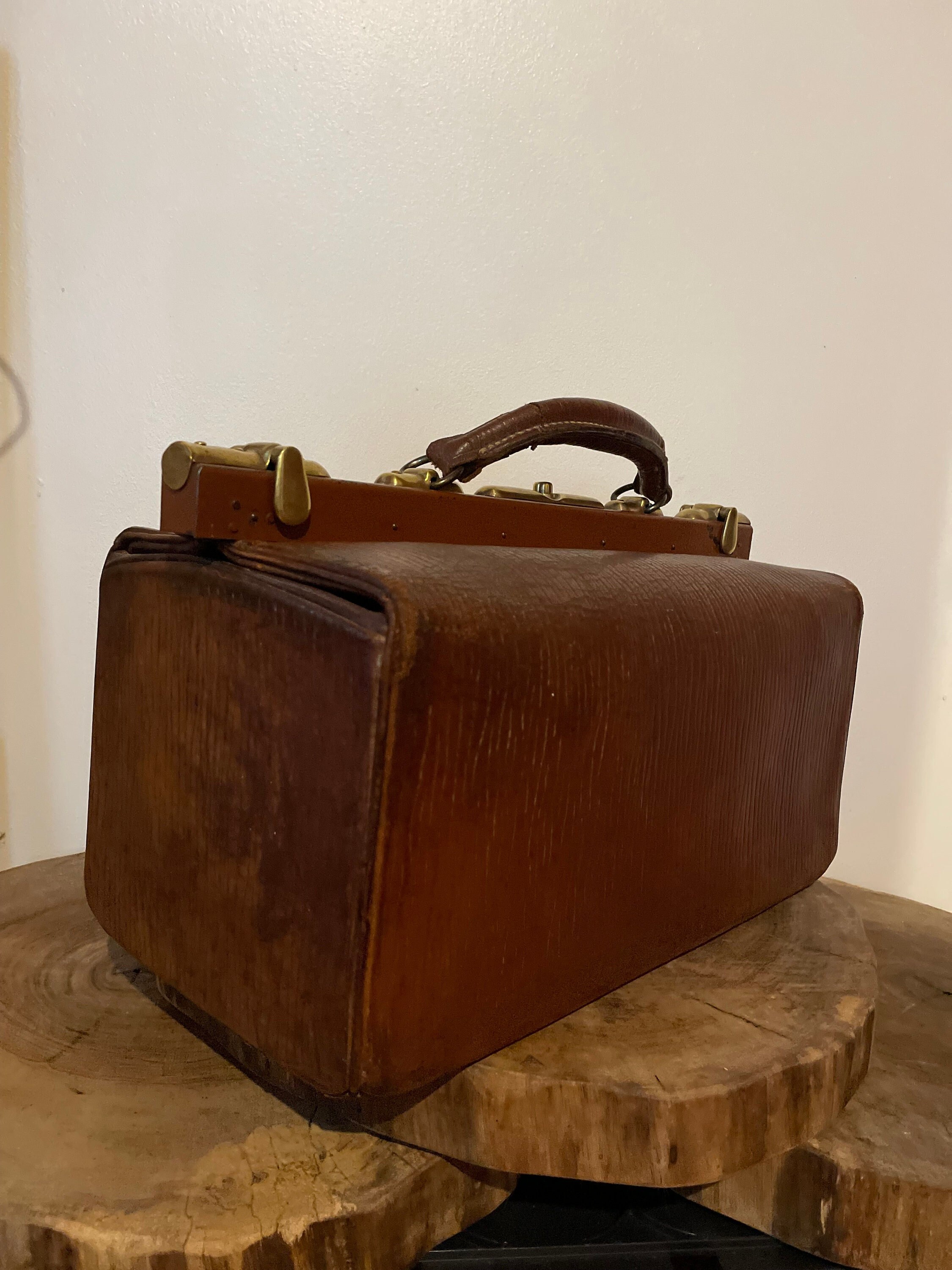 Vintage Leather Doctors Bag, Leather Bags, Collectables - Etsy
