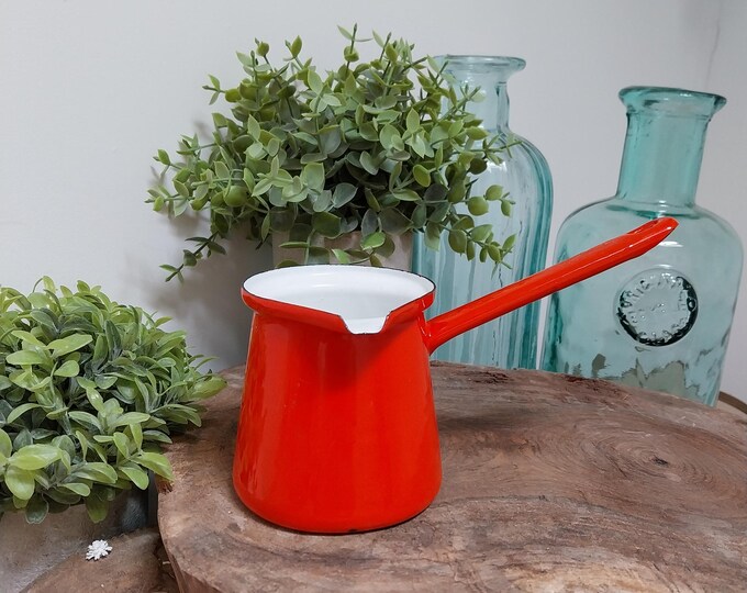 Red Enamel Pouring Jug, Enamel, Kitchen, Pouring Jug, Kitchen ...