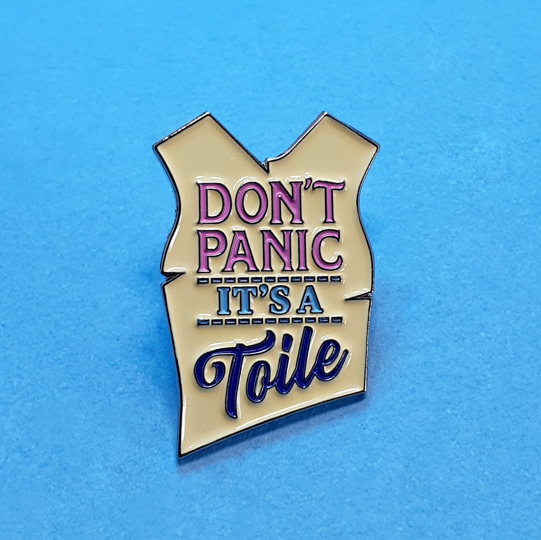 Pin Badge Its a Toile Sewing Pins Soft Enamel Pin Badge Gift for ...