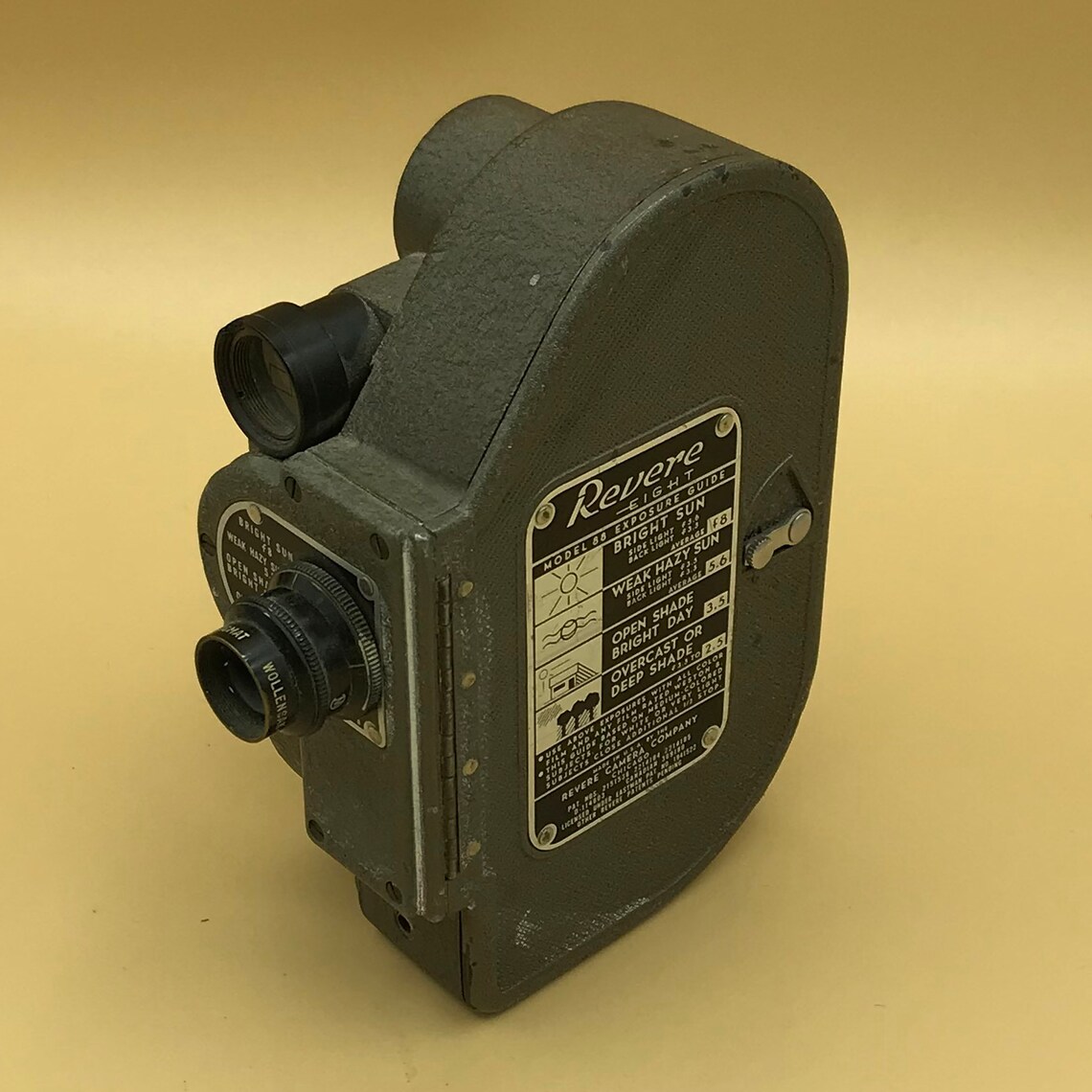 Vintage Revere Model 88 Movie Camera Etsy
