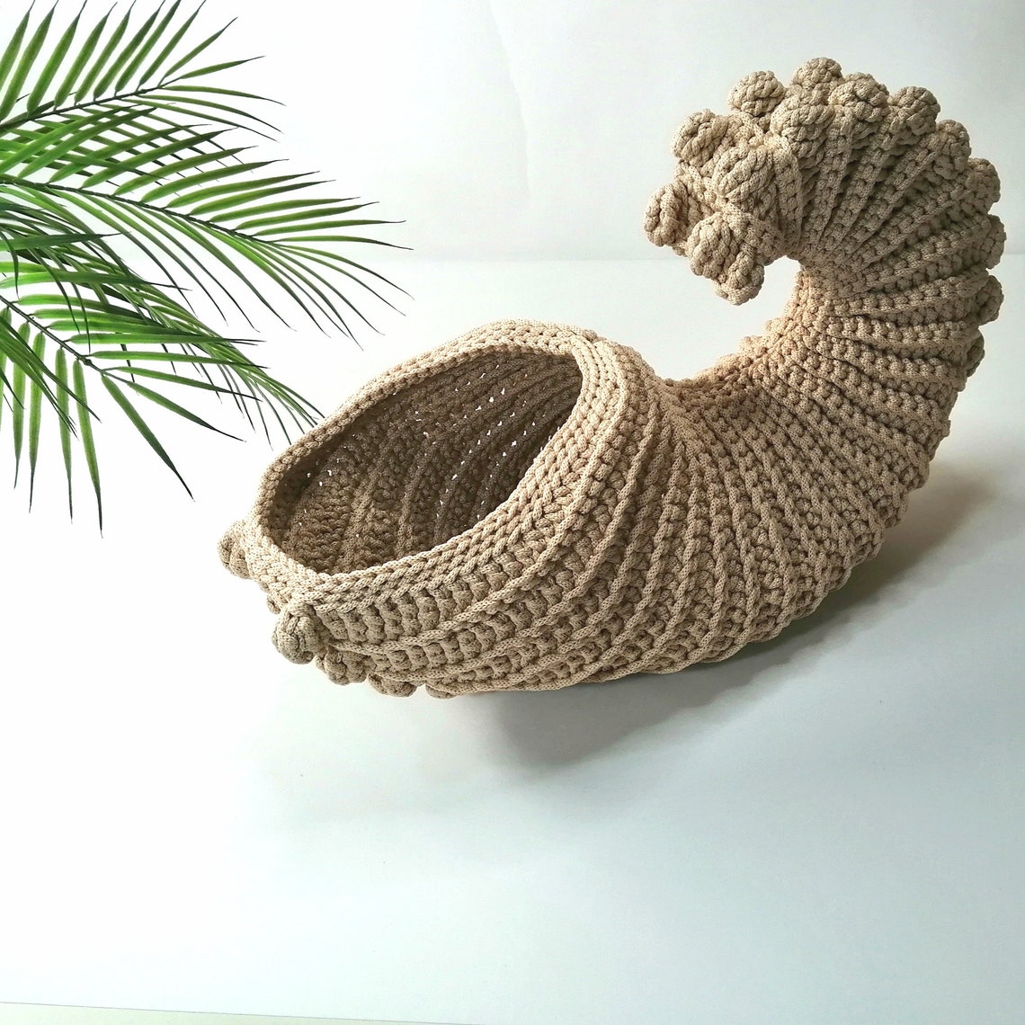 Curved Shell Crochet Basket PDF Pattern and Photo Tutorial. | Etsy