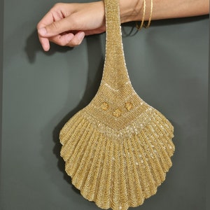 Large Bridal Wristlet, Wedding Clutch, Shell Shaped Beaded Bridal ...