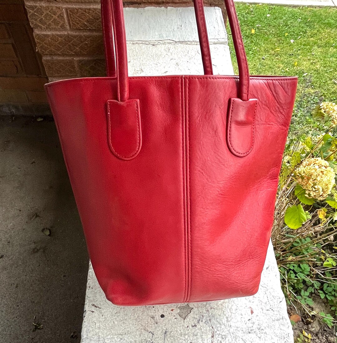 COACH Vintage Scarlet Red 90s Small Bucket Lunch Top Handle Leather Bag ...