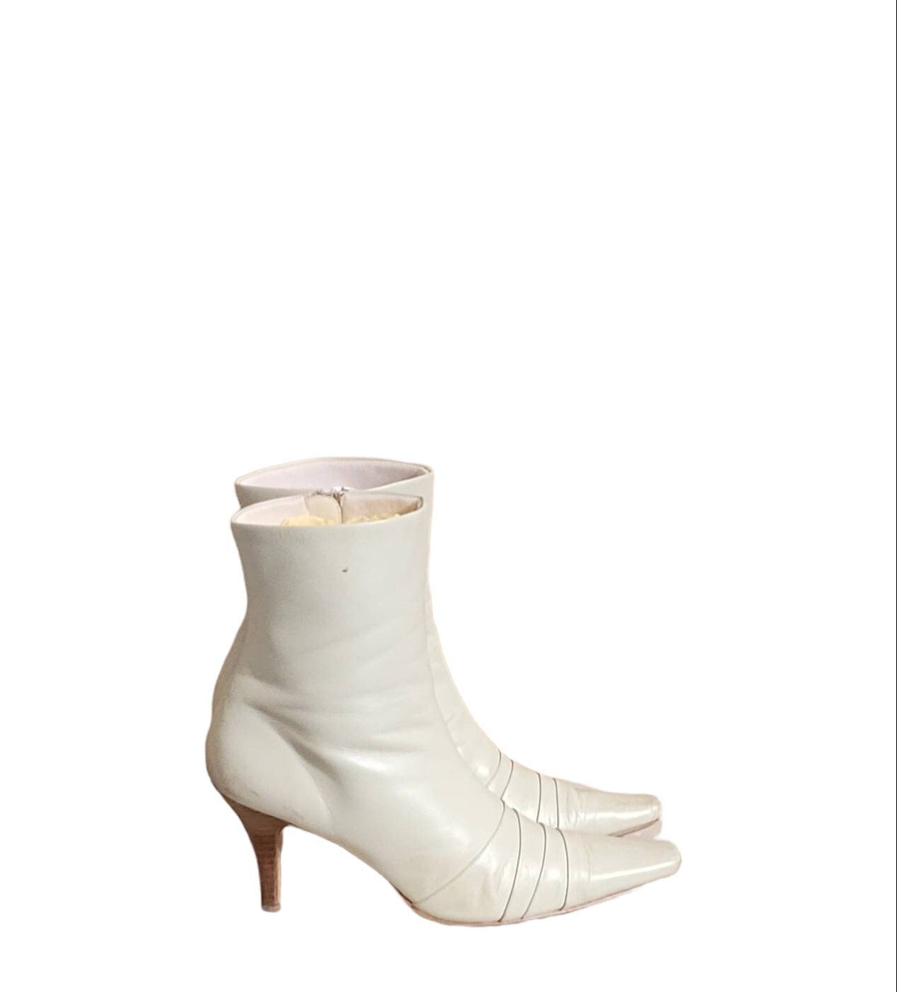 Vintage Women Leather Cream Color Ankle Boots by Wallis Size - Etsy