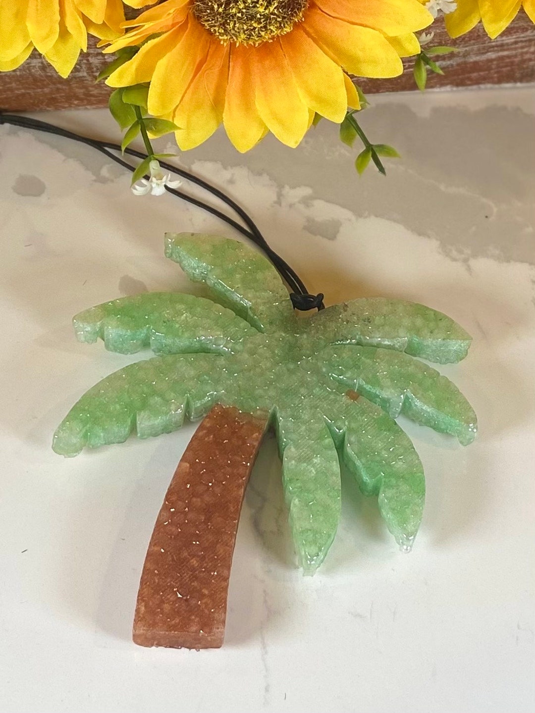 Sunny Daze Palm Tree Air Freshener, Citrus Scented, for Locker, Car ...