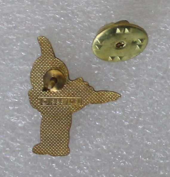 1986 CHICHI Lapel Pin Dragon Ball Vintage Import 2.75… - Gem