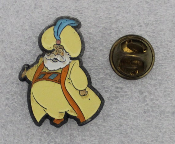 1990s Aladdin THE SULTAN (Jasmine's Father) Lapel Pin… - Gem