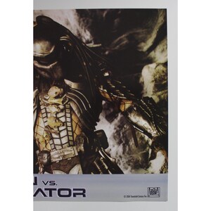 2004 ALIEN VS. PREDATOR Movie Lobby Card Paul W. S. Anderson 13.3" X 9. ...