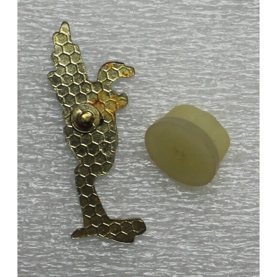 1990s ROAD RUNNER Lapel Pin 3.5 x 1.5 cm. (1.4" x 0.6… - Gem