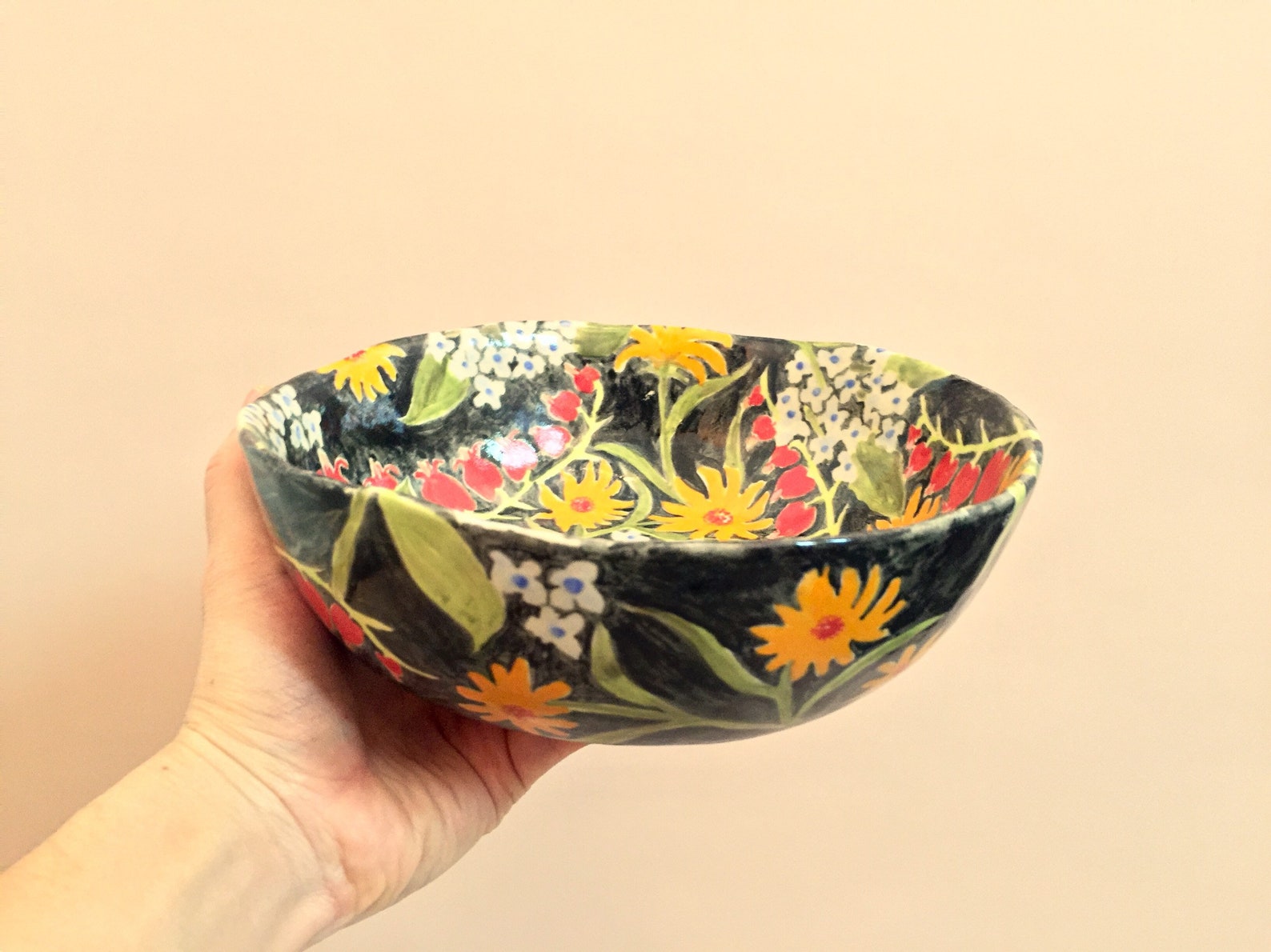 Bleeding Heart Round Bowl Ceramic Serving Bowls Serving - Etsy