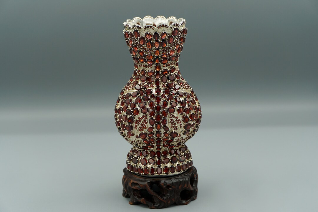 Glamorous Shiny Silver Vase - Adorned With Stones - Ideal for New Room ...