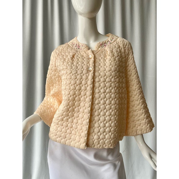 VINTAGE; quilted boudoir jacket - Gem