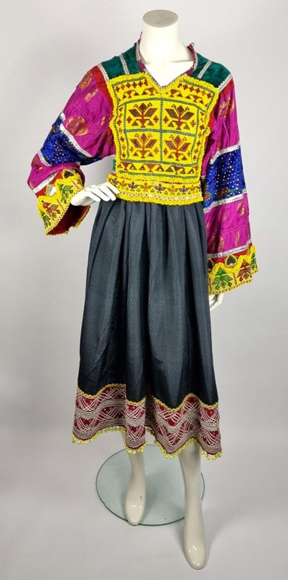 Vintage handmade Kuchi dress with beadwork and heart … - Gem