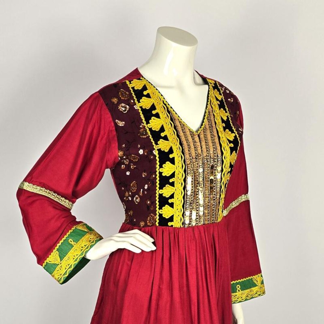 Modern Kuchi Tunic Dress – Oriental Patterns, Border Applications ...