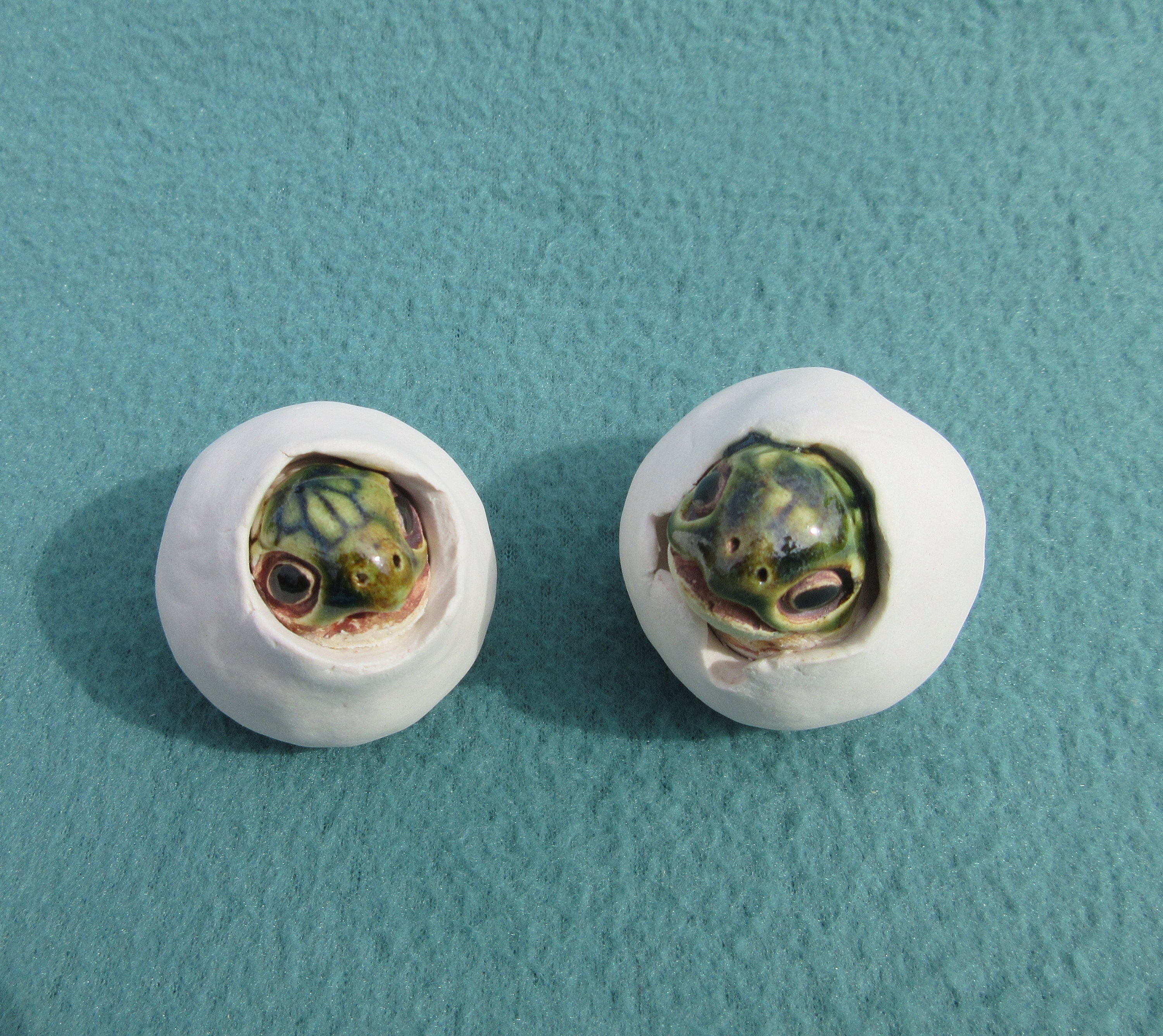 Peeper 2 of 7: Life-size, Hand-crafted Ceramic Sea Turtle Hatchling ...