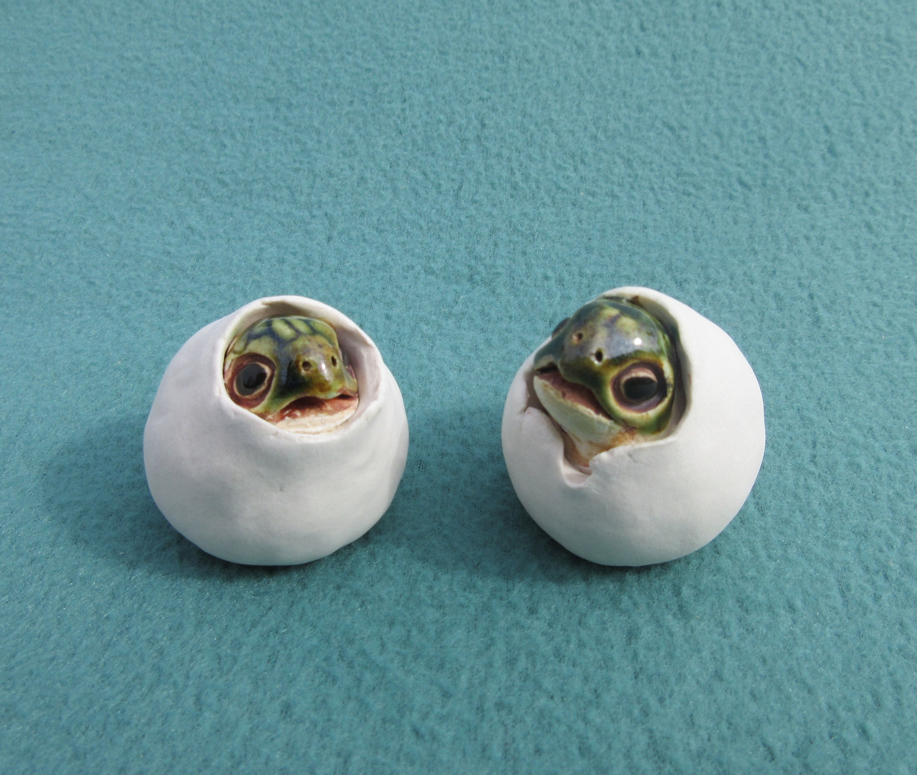 Peeper 2 of 7: Life-size, Hand-crafted Ceramic Sea Turtle Hatchling ...