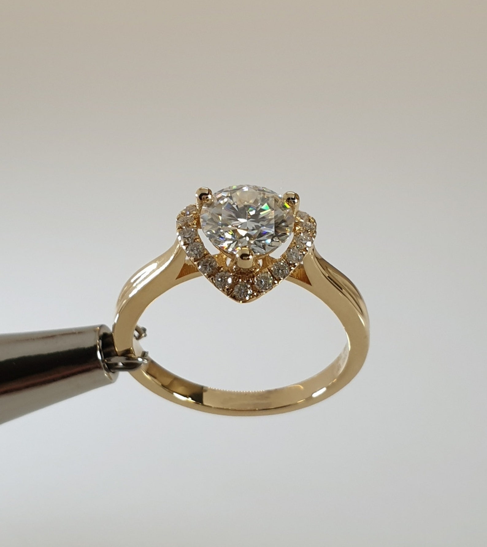 1 Carat Heart Shape Halo Round Moissanite Ring Heart Halo 18K - Etsy