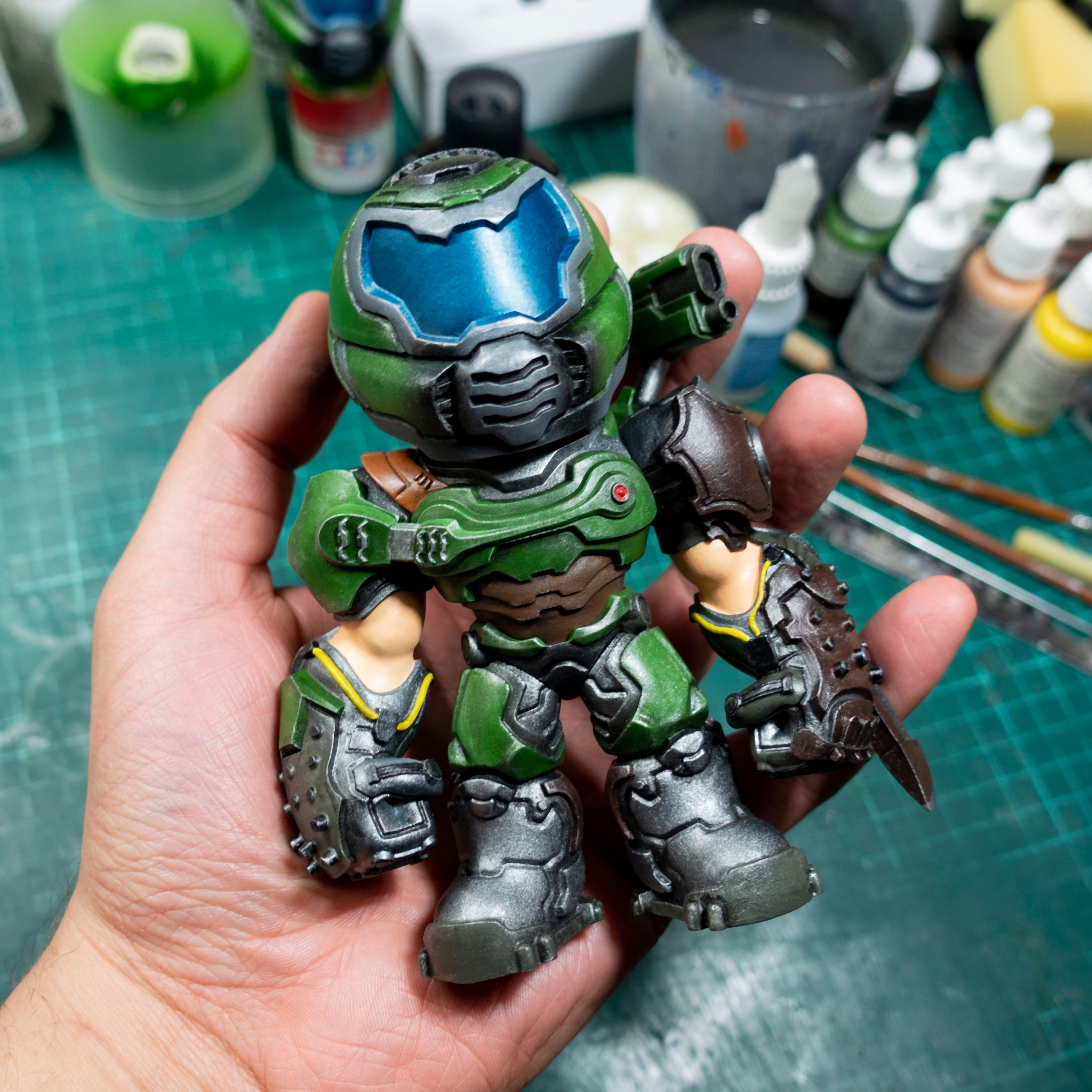 Doom Eternal Mini Slayer Doomguy сhibi esculturas figuras | Etsy