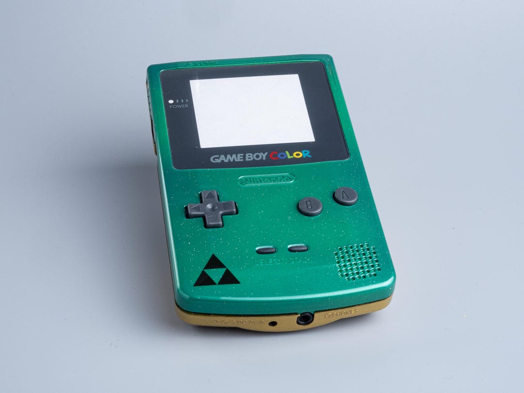 Custom Painted Gameboy Color Shells ~ the Legend of Zelda ~ Link's ...