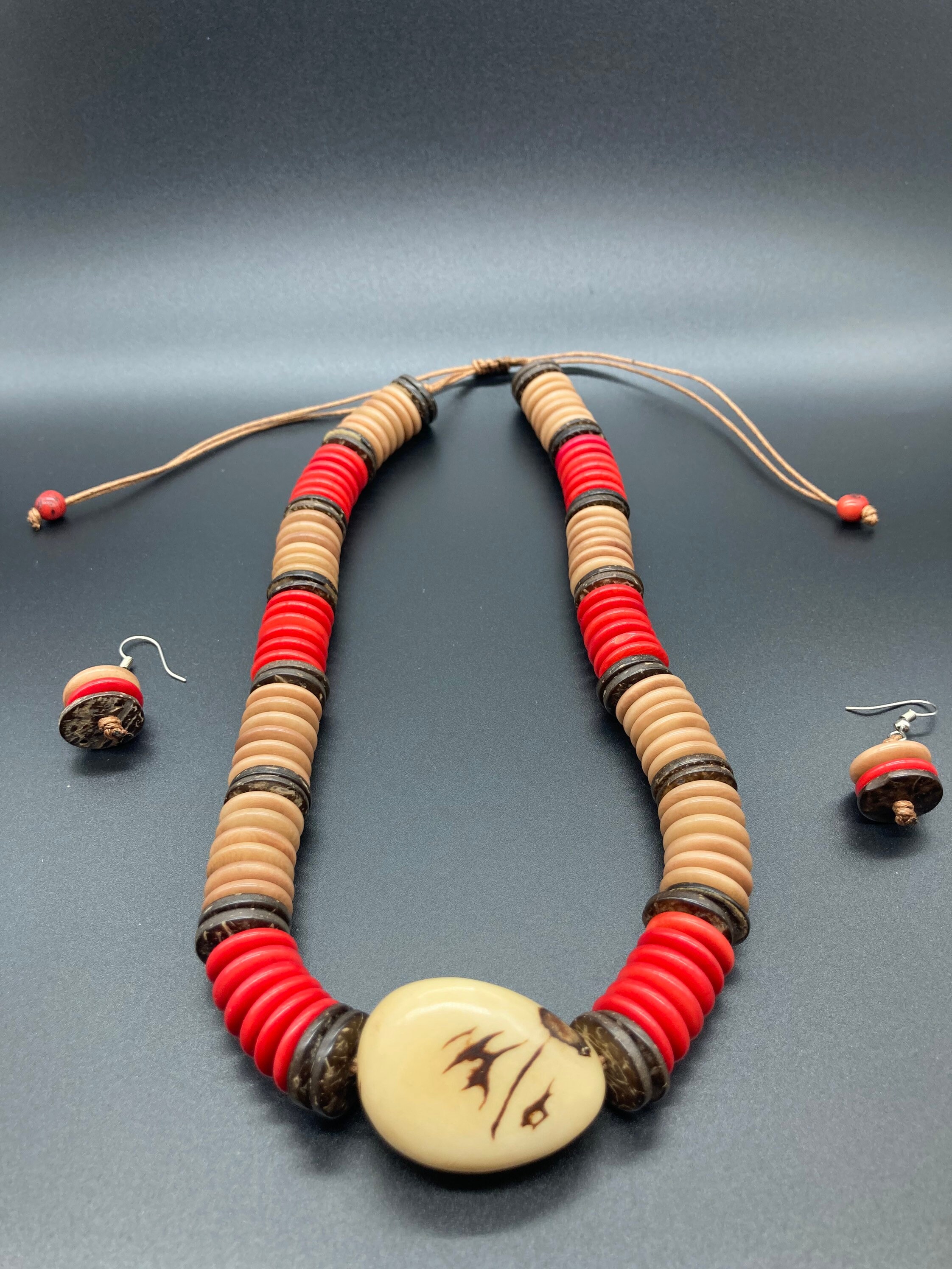 Tagua Nut Necklace / Tagua Nut Jewelry / Organic Jewelry - Etsy.de