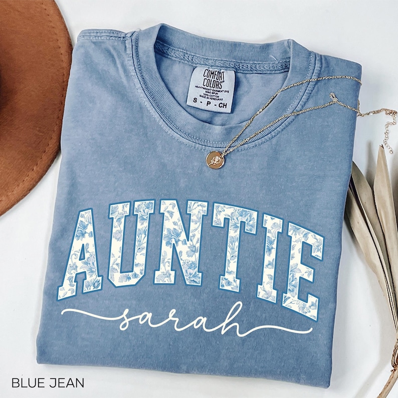 Comfort Colors® Personalized Auntie Shirt, Toile De Jouy Auntie T-shirt ...