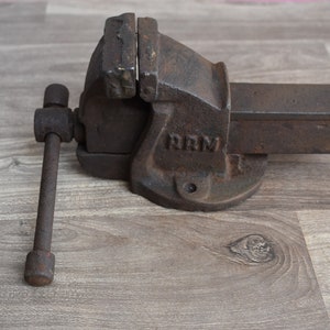 Vintage Iron Vice Table Bench Vice Jeweler Watchmaker Blacksmith Tool ...