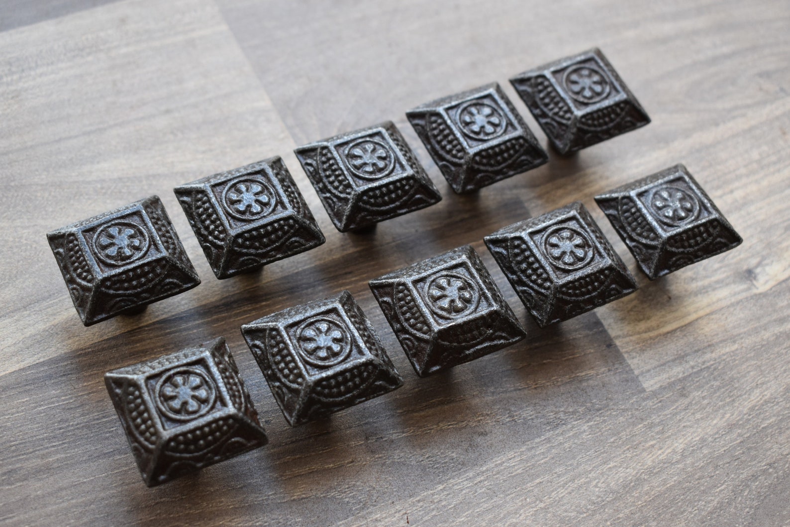 Vintage Victorian Cast Iron Knobs Cabinet Drawer Door Handle Pull ...