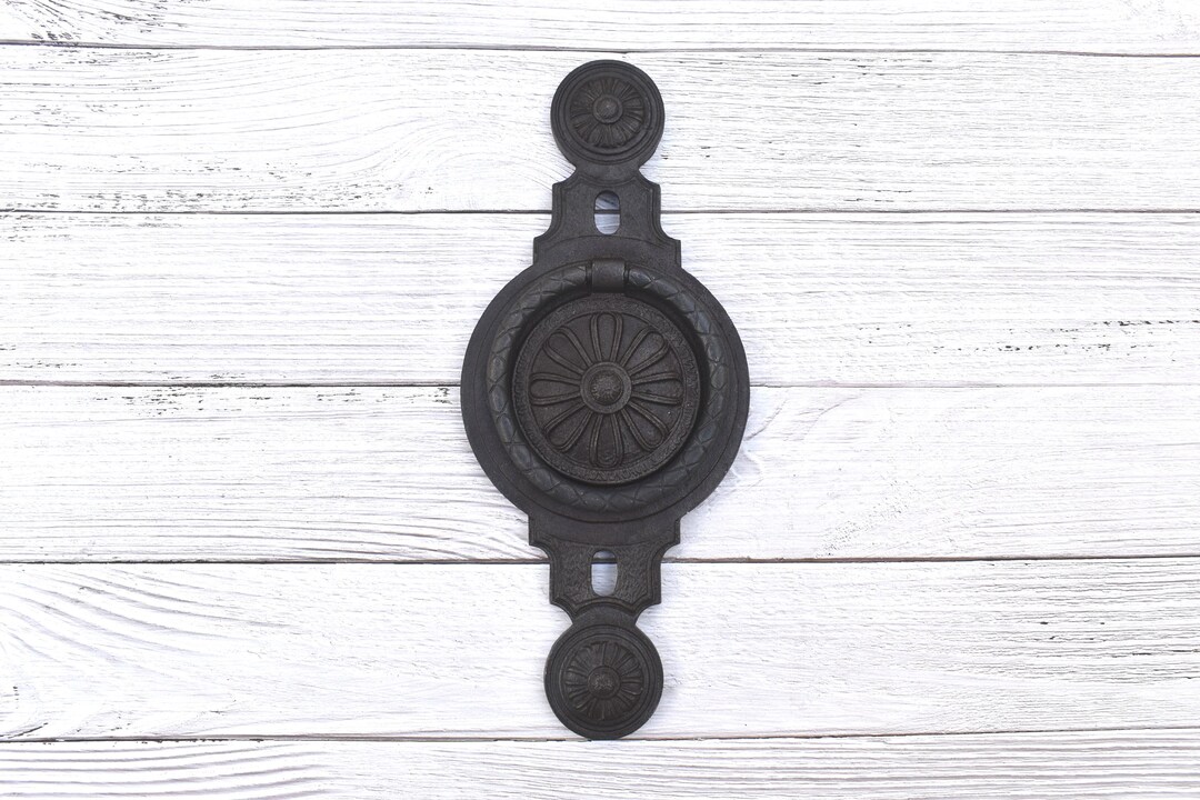 Vintage Cast Iron Door Knocker: Rustic Gate Handle, Home Decor - Etsy