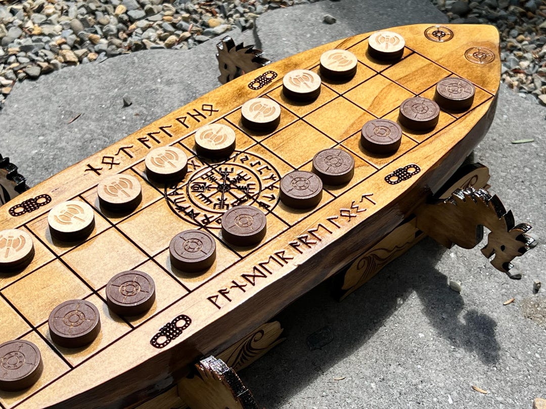 Viking Daldos Board Game: Solid Pine, Bone Dice, Runes - Etsy