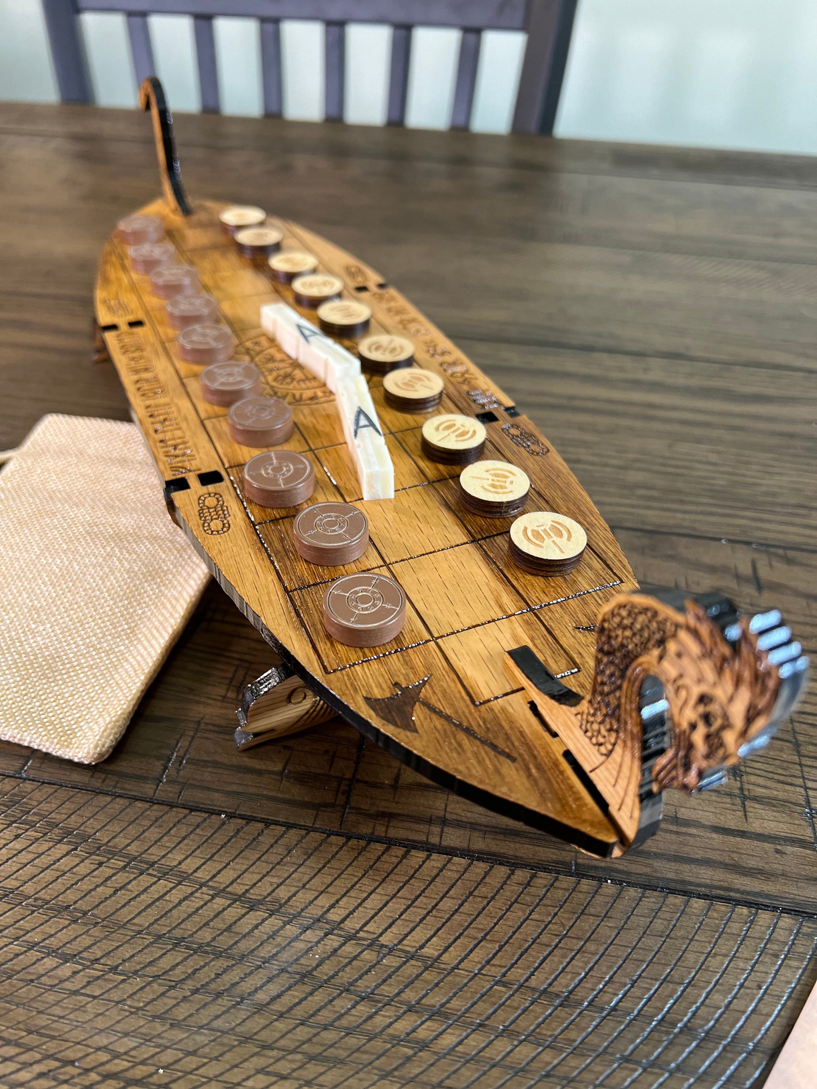 Daldos | Daldøs | Viking 'running/chase' Board Game | Bone Dice - Etsy ...