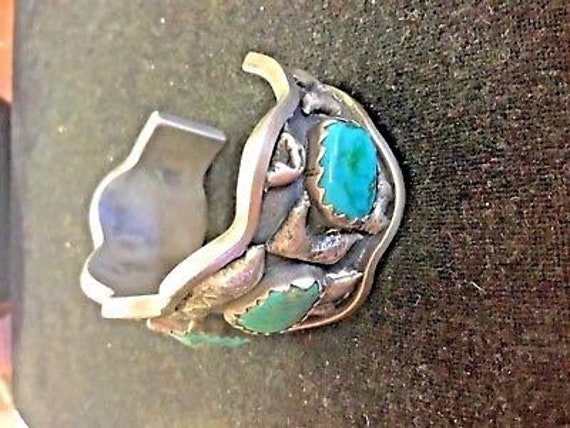 Vintage/Old Pawn Native American Silver and Turquoise… - Gem