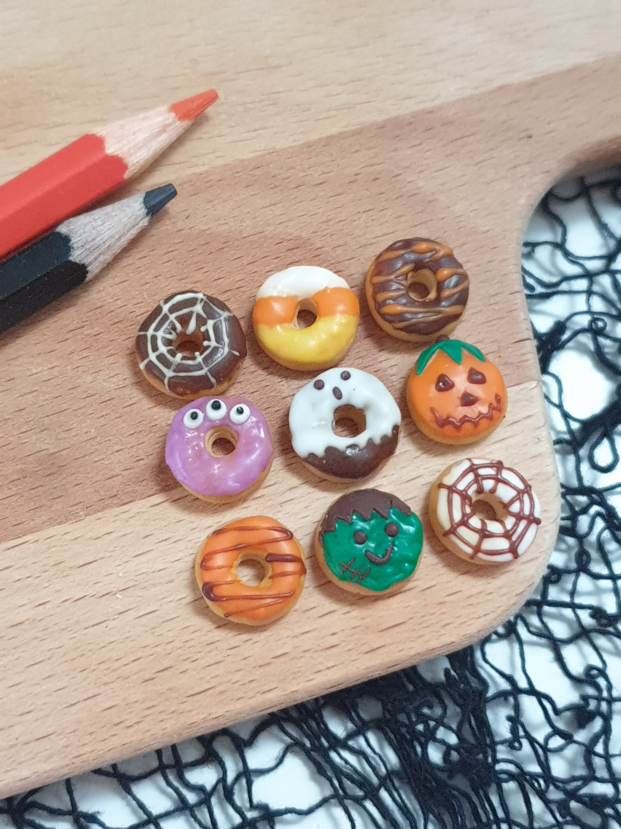 Miniature Halloween Donut Mini Fake Food for Dollhouse 1:12 - Etsy UK