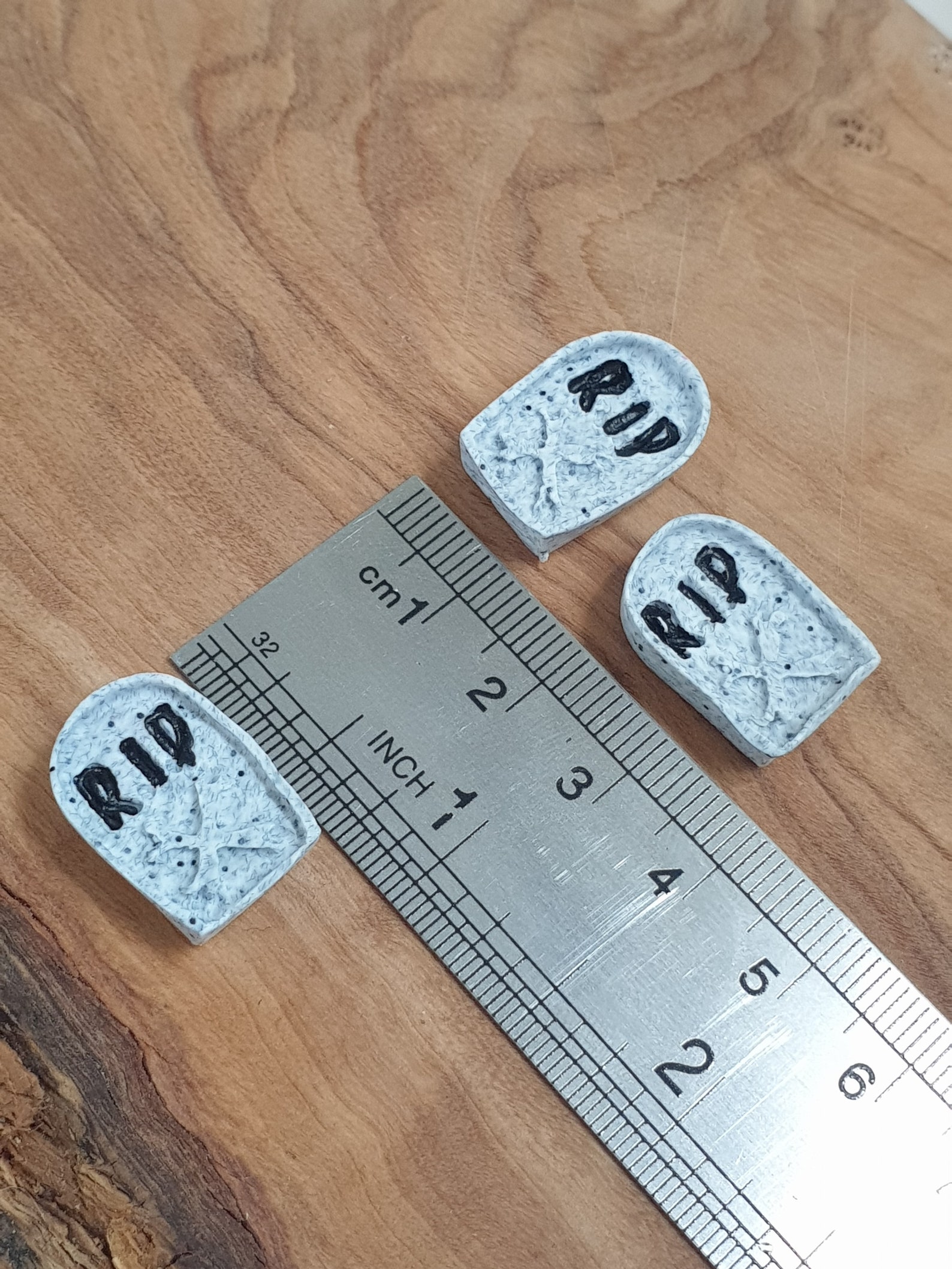 Miniature Tombstones, 3 Pieces Mini Grave Stones Halloween Dollhouse ...