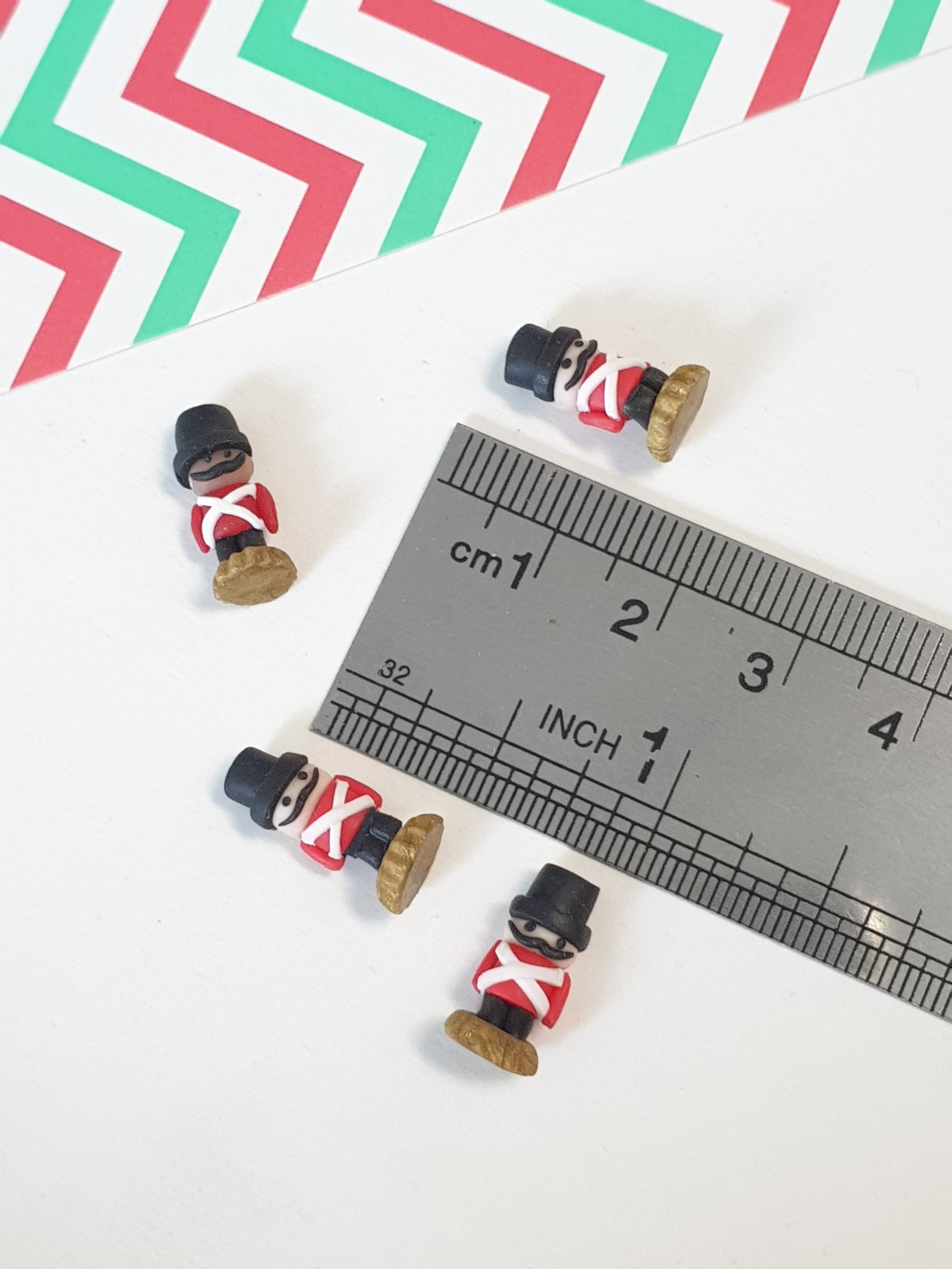 Miniature Nutcracker, Mini Toys for Christmas Dollhouse Home Decor, 1: ...