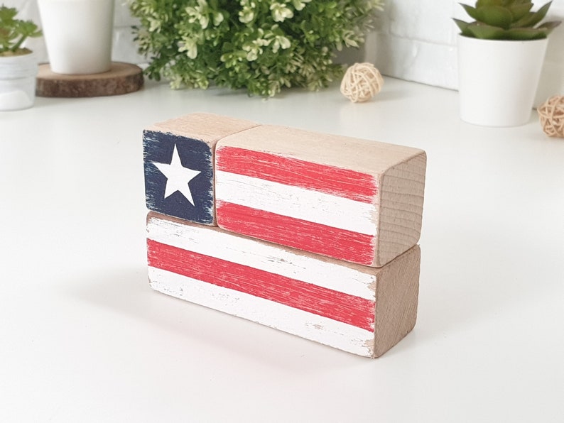 Rustic American Flag Wooden Block Sign Decor, 4th of July Patriotic USA ...