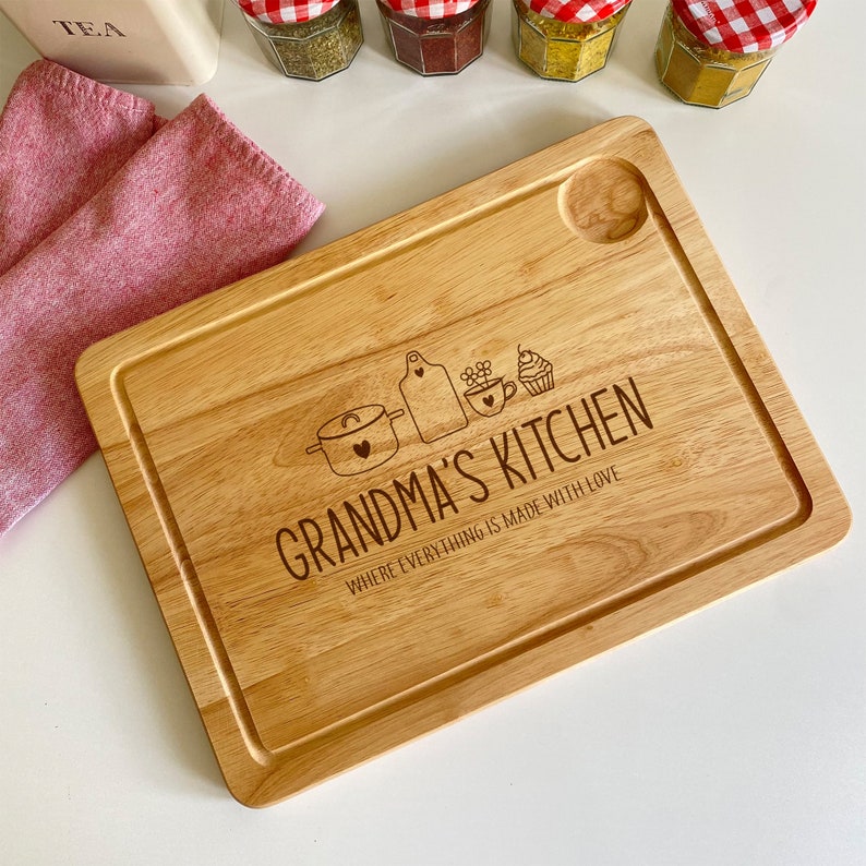 Mum's Kitchen Engraved Wooden Chopping Board / Mother's Day Gift ...
