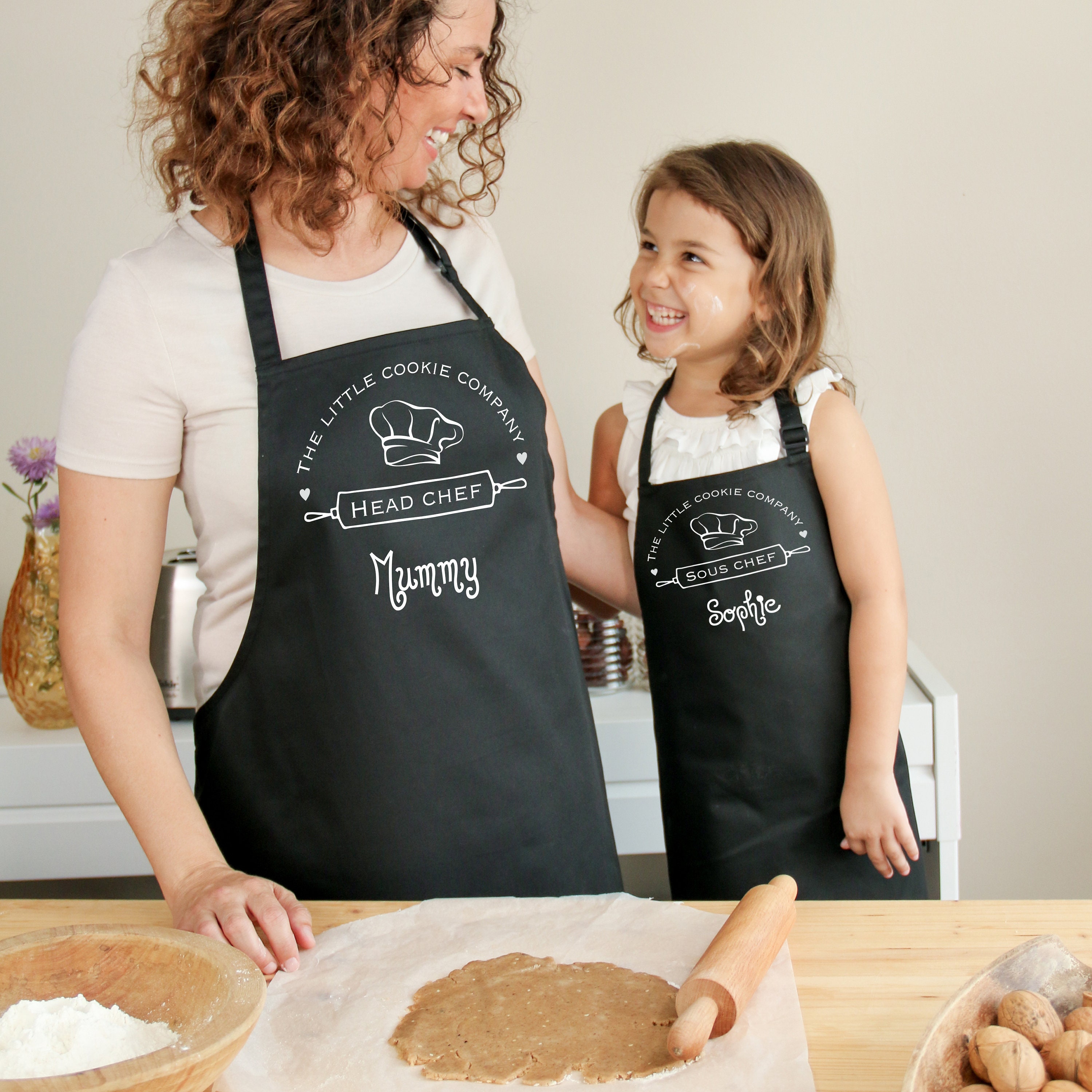 Personalised Matching Family Apron With Names / Mother's Day Gift ...