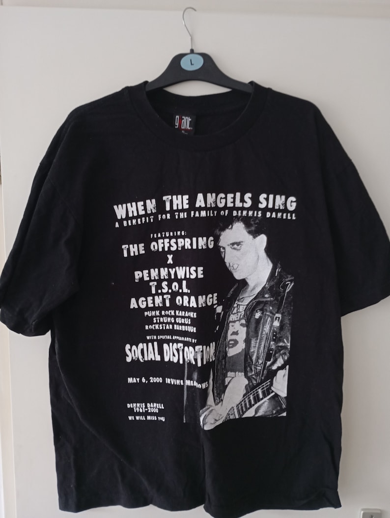 The Offspring/social Distortion/pennywise Original 2000 Benefit Concert ...