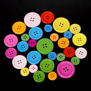15-30mm Mixed Size Wood Assorted Round Buttons - Round Resin Four Hole ...