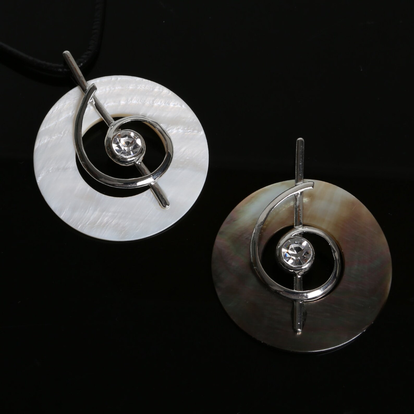 Music Symbol Shape Charms Pendant, Crystal Natural Round Mother of ...