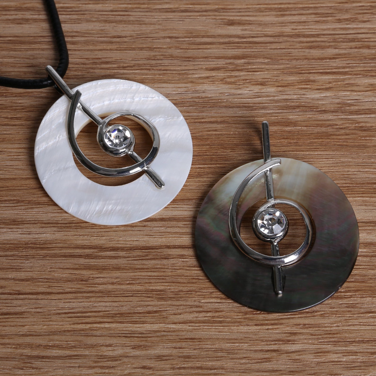 Music Symbol Shape Charms Pendant, Crystal Natural Round Mother of ...