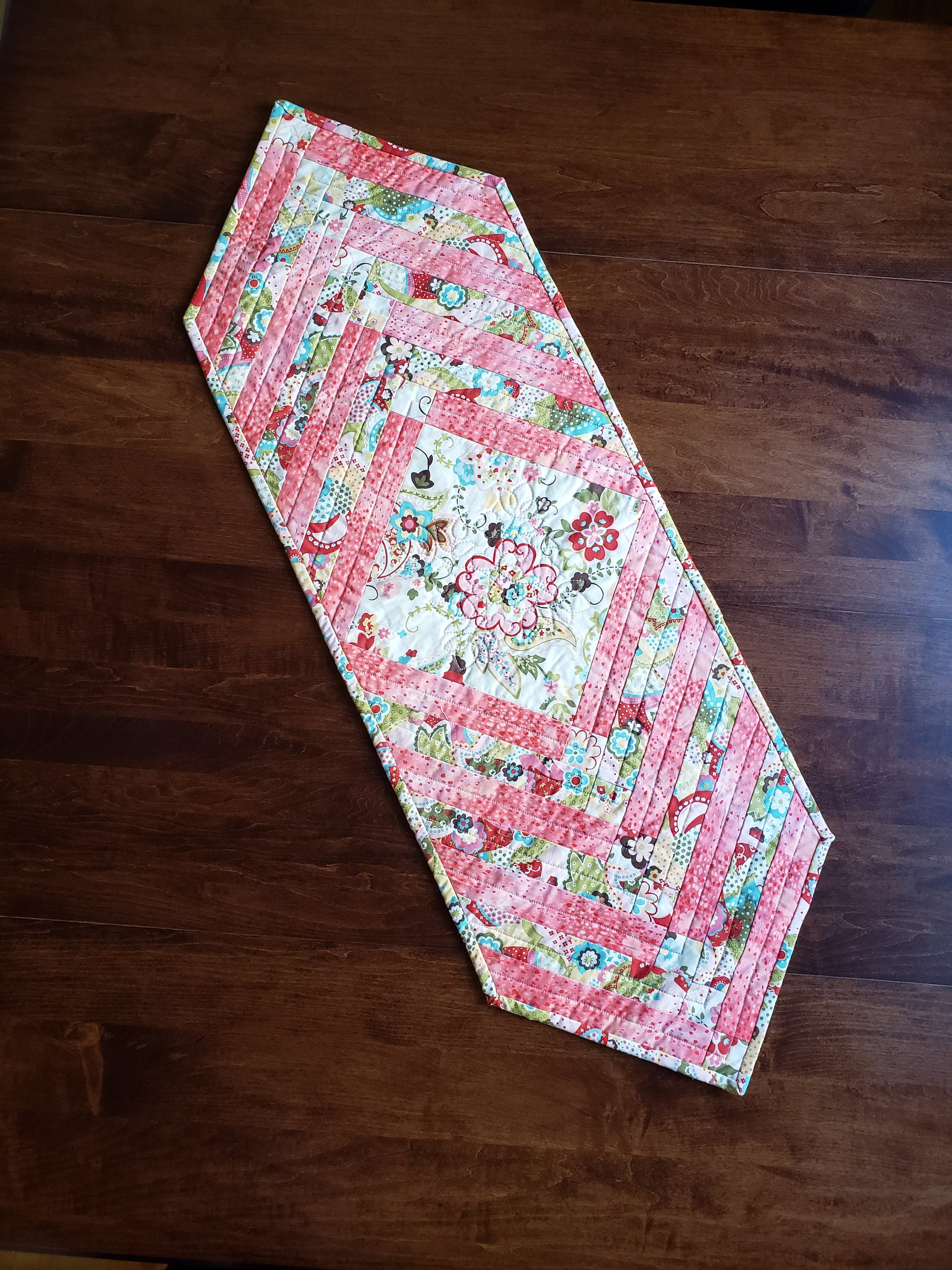 Digital PDF Pattern for "on the Run" Table Runner (approximately 14" X ...