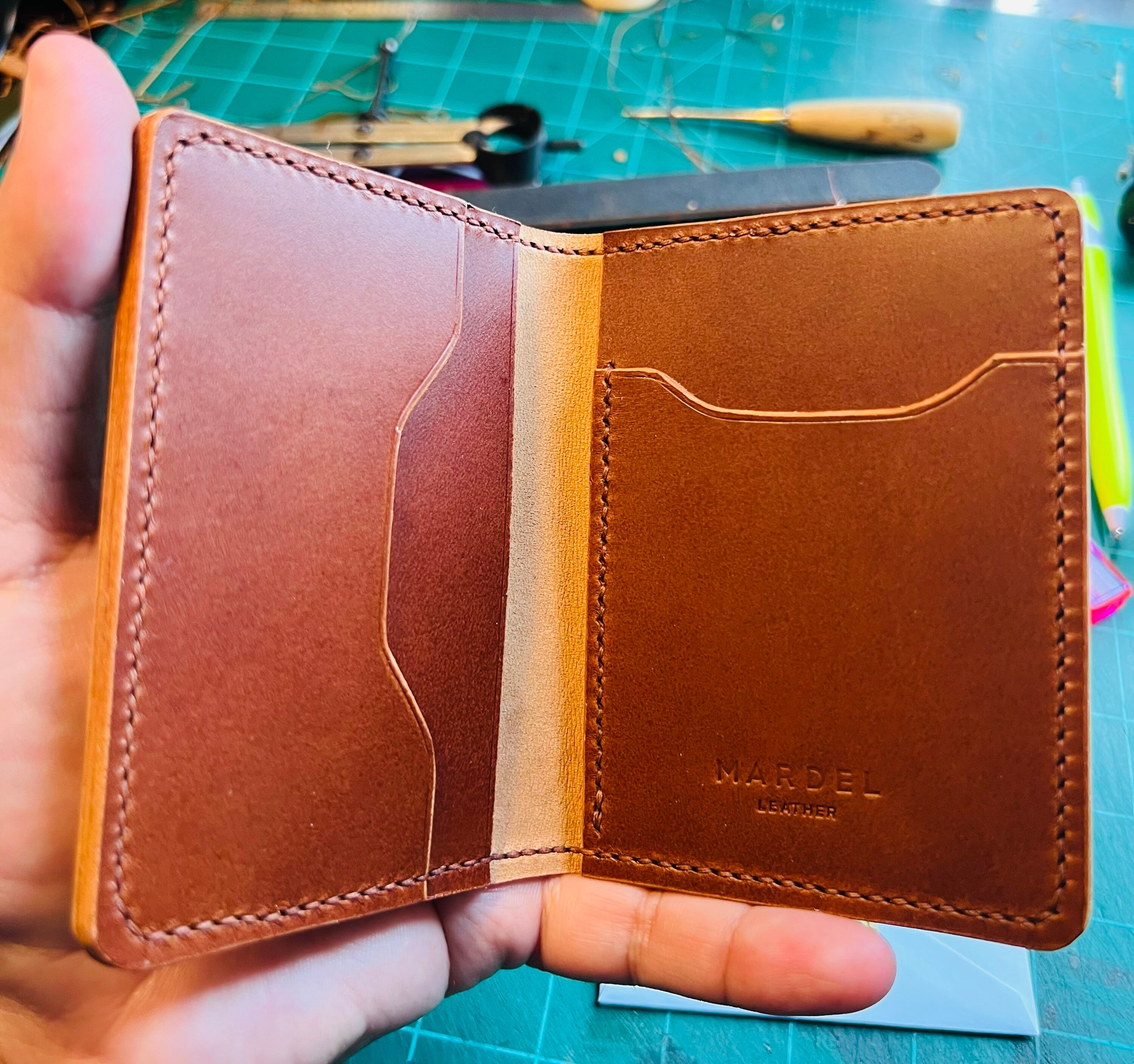Dark Marbled Cognac Horween Shell Cordovan R2 Wallet - Etsy
