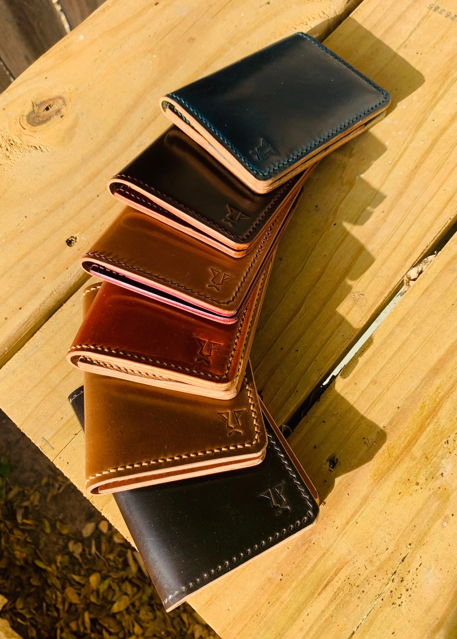 Horween Shell Cordovan R2 Wallet - Etsy