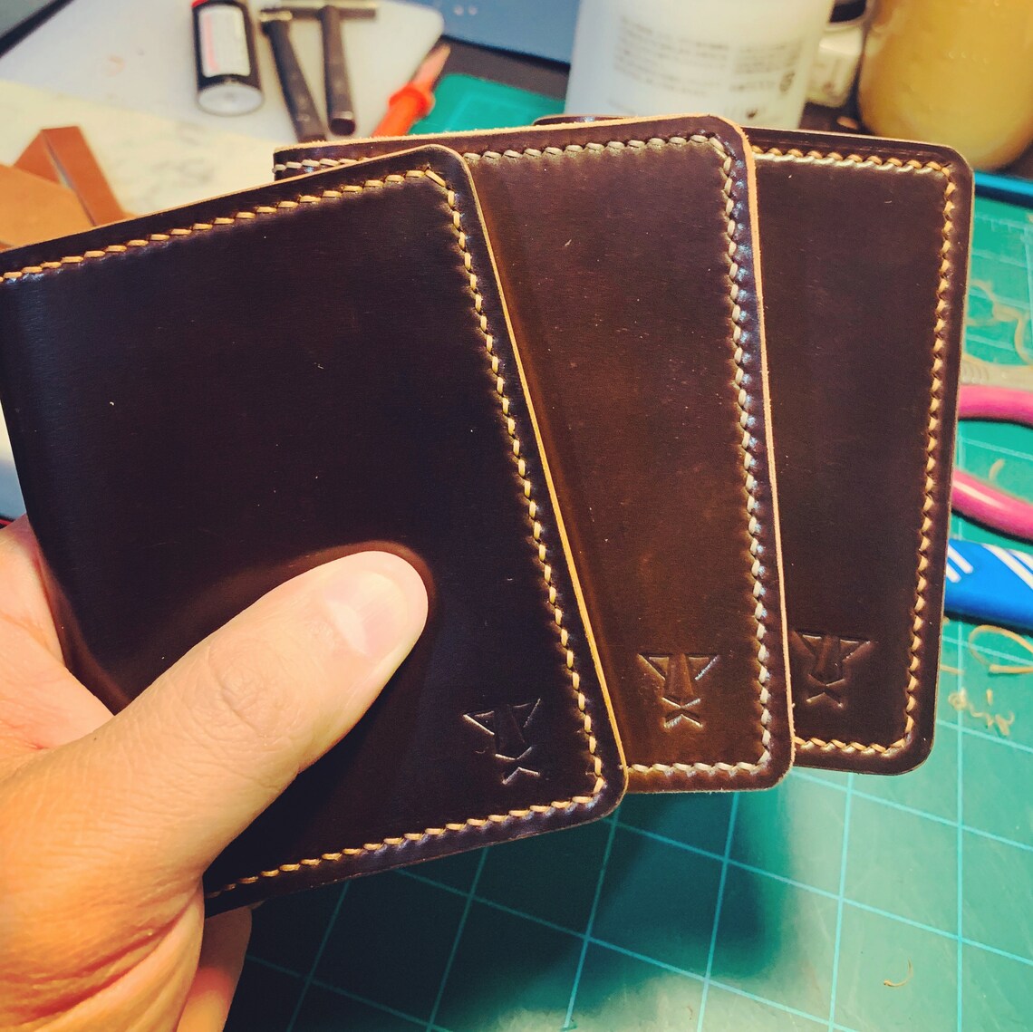 Horween Shell Cordovan R2 Wallet - Etsy
