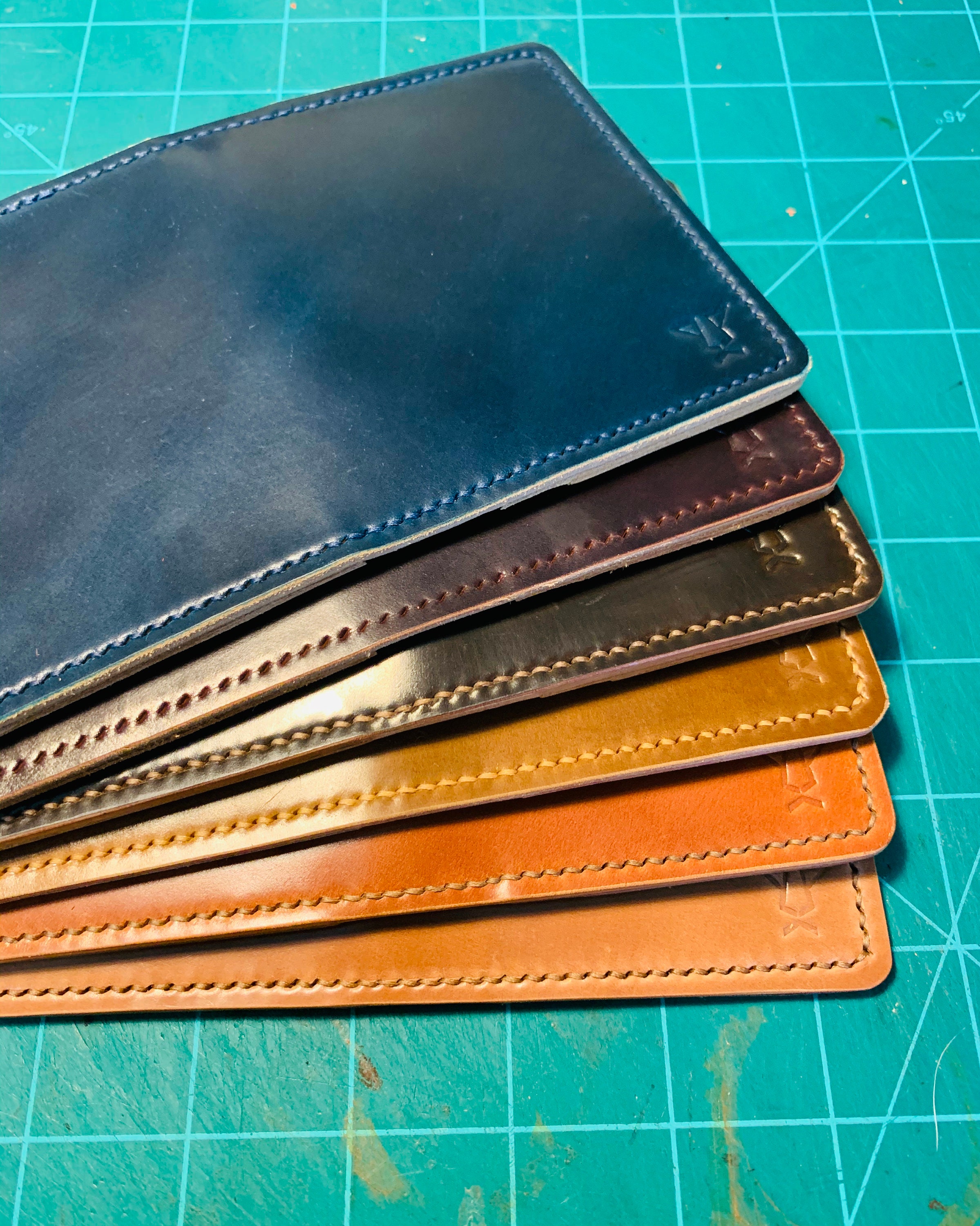 Horween Shell Cordovan R2 Wallet - Etsy
