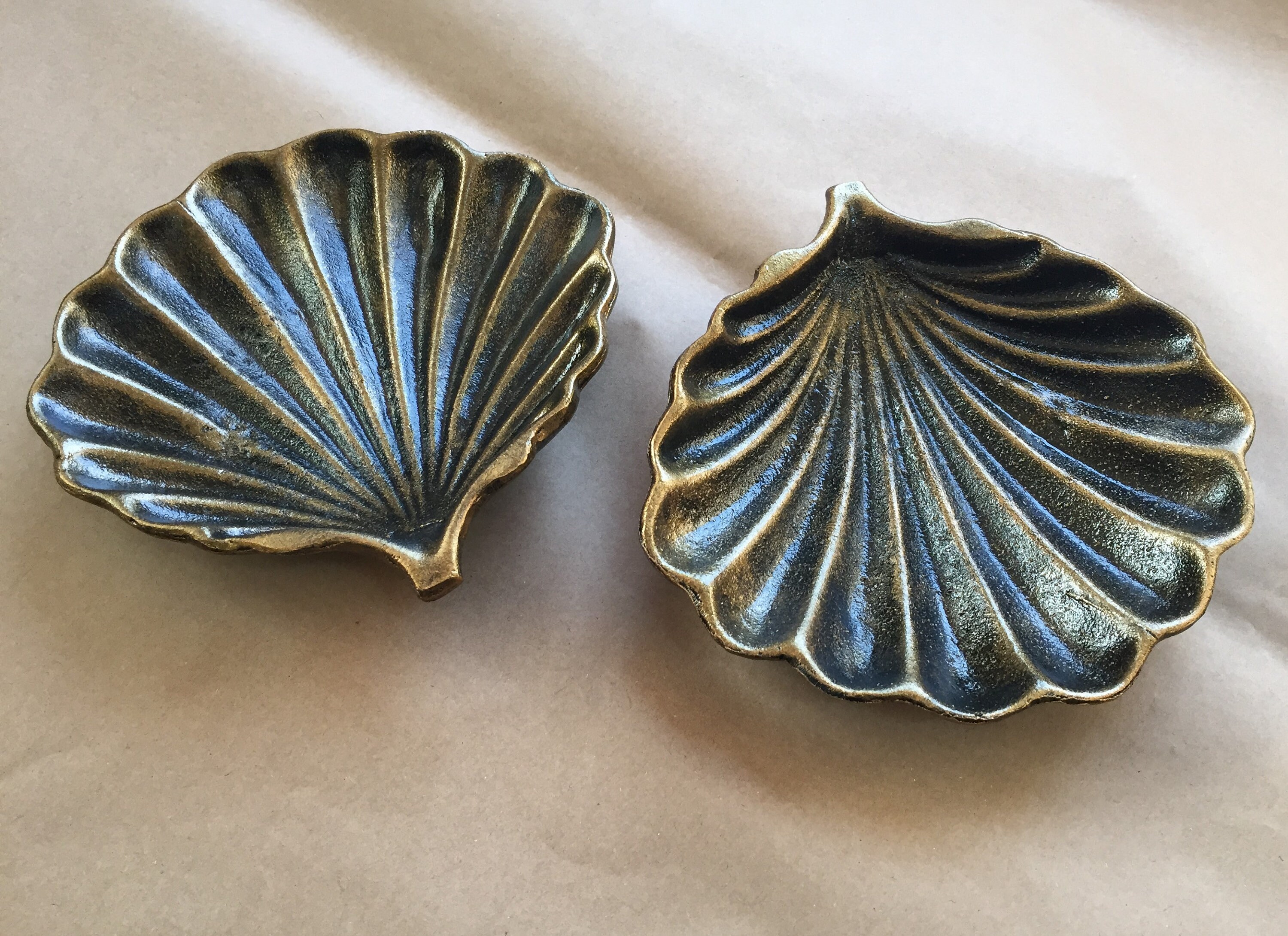 Cast Metal Oyster Shell Table Decor Sea Shell Table Decoration ...